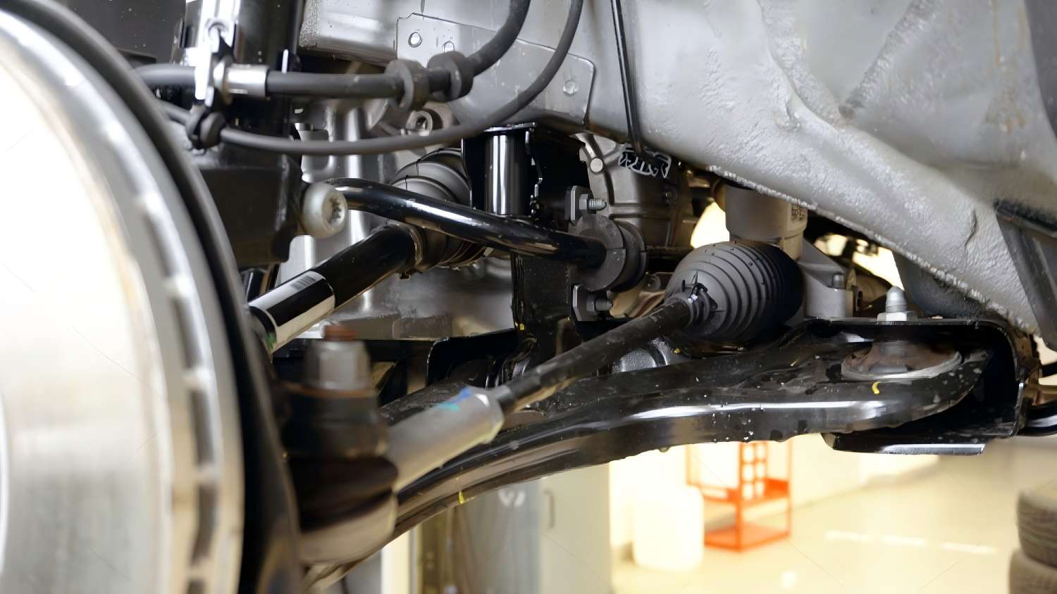 Lower Control Arm Replacement: DIY Steps, Tools, Torque & Alignment