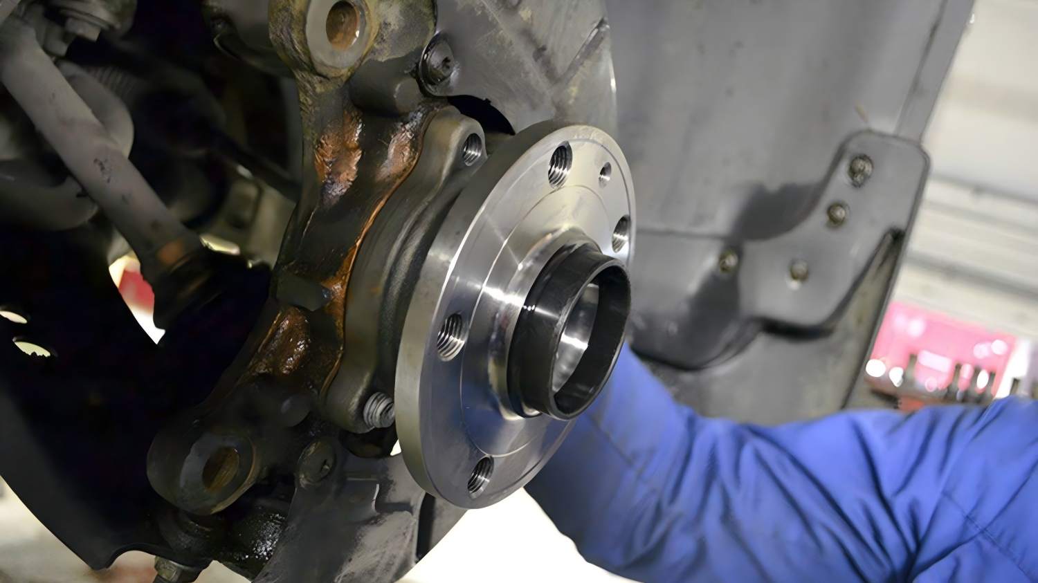 Wheel Bearing Noise When Turning: What It Usually Means